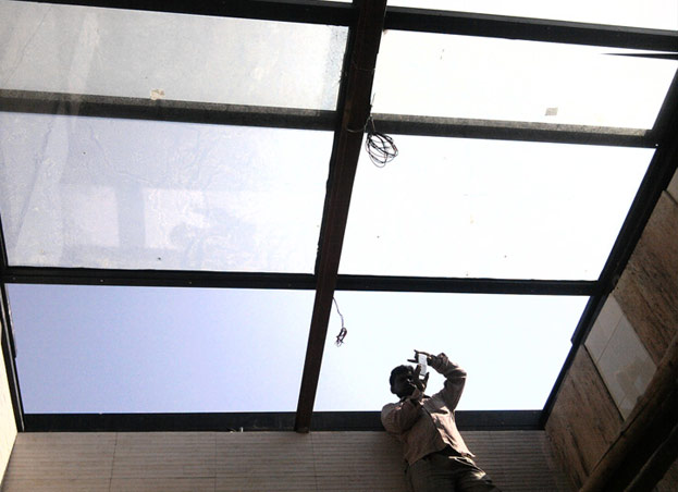 Aluminium Sliding Windows, Aluminium Sliding Doors, Motorized Sliding ...